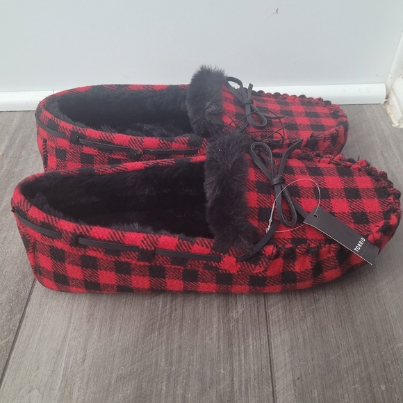 torrid | Shoes | Torrid Brand Red And Black Slippers | Poshmark